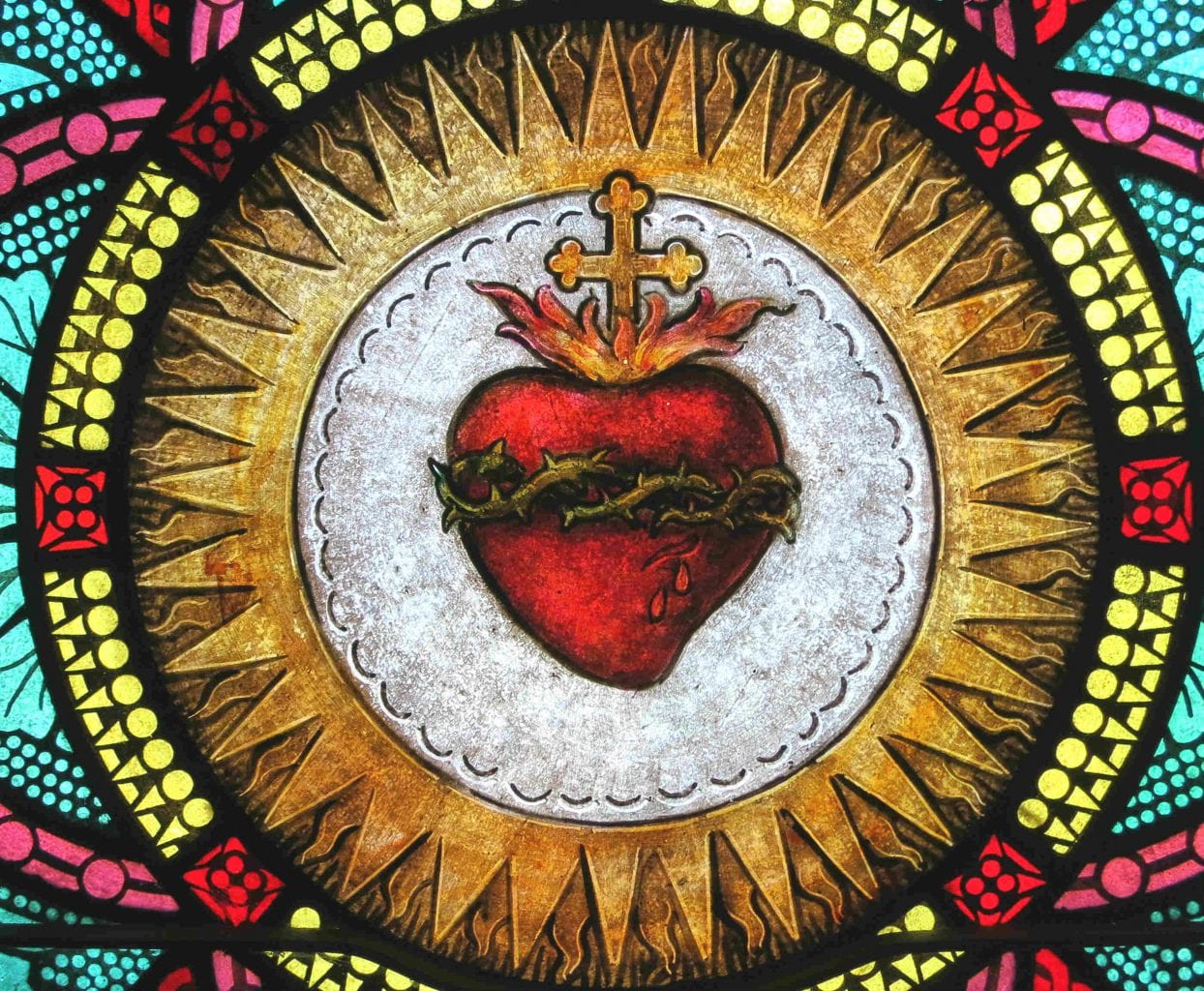 Realistic Sacred Heart With Thorns