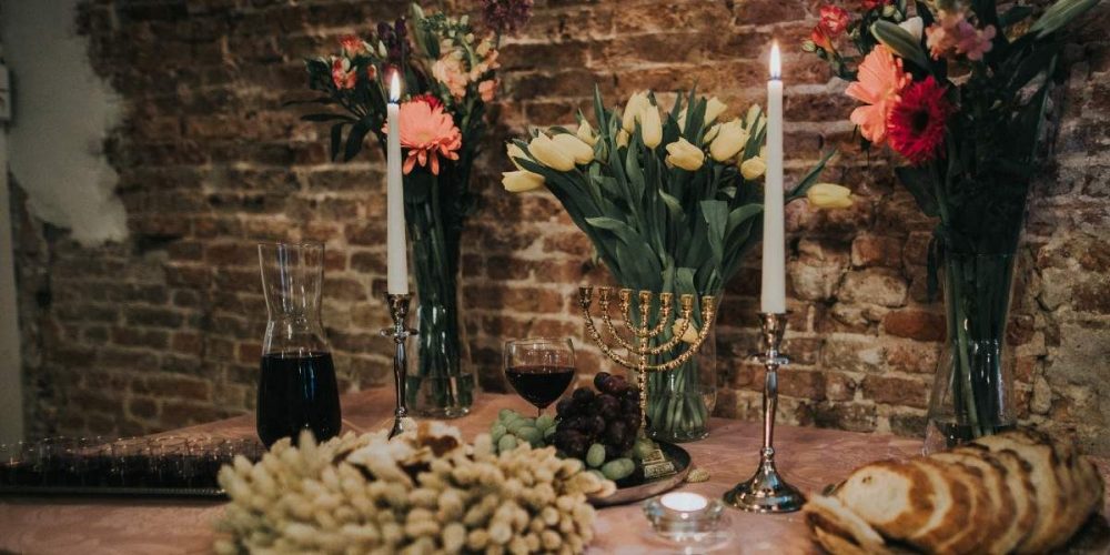 bread wine feast mass eucharist (1) - Crossroads Initiative